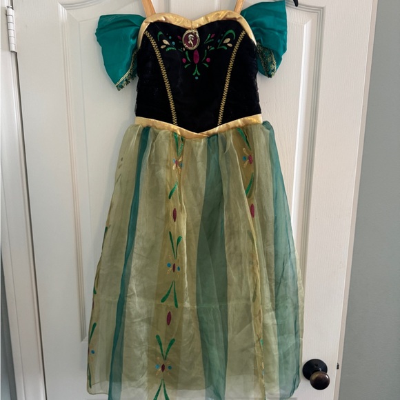 Disney | Costumes | Disney Ana Princess Costume Kids Dress Black And ...